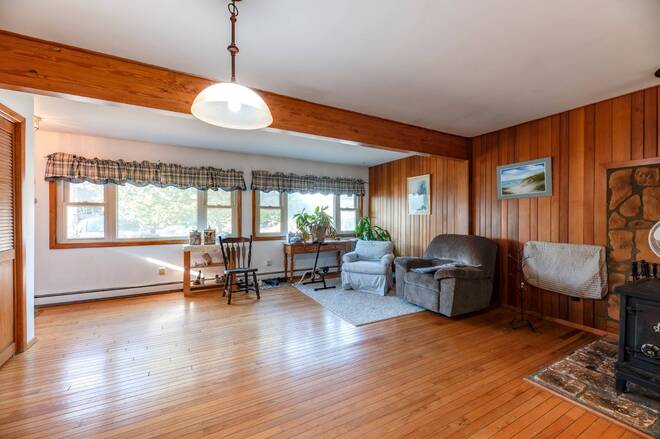 34 COVE DR, Sag Harbor, NY 11963 (Sold NYStateMLS Listing #10964661)